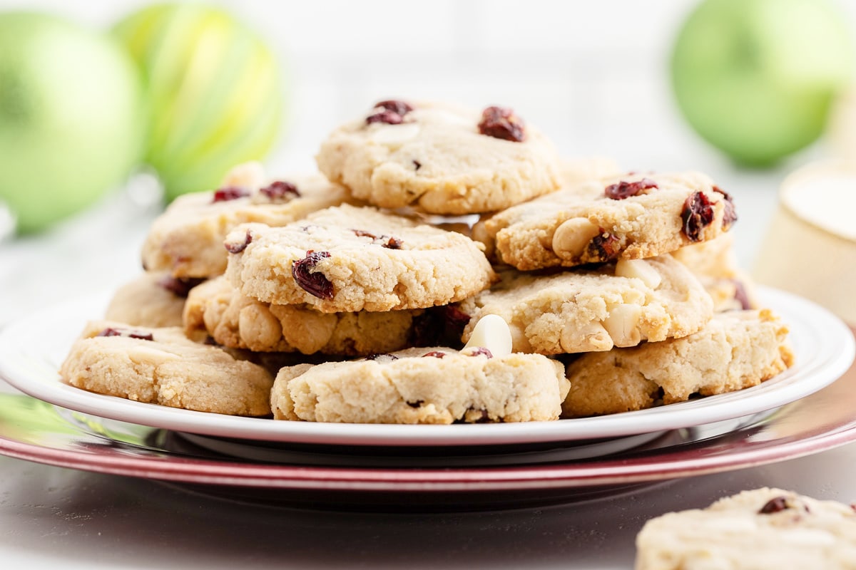 Keto White Chocolate Cranberry Cookies - Bobbi's Kozy Kitchen