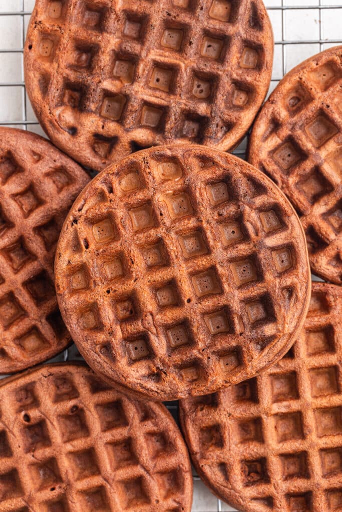 Keto Red Velvet Waffles - Bobbi's Kozy Kitchen